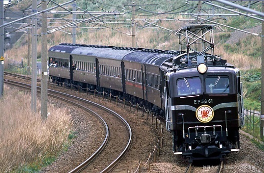 EF58-61は大宮の鉄道博物館へ、マイテ49-2は京都の鉄道博物館へ収納・展示: 鉄道大好き兄ちゃんの写真館2